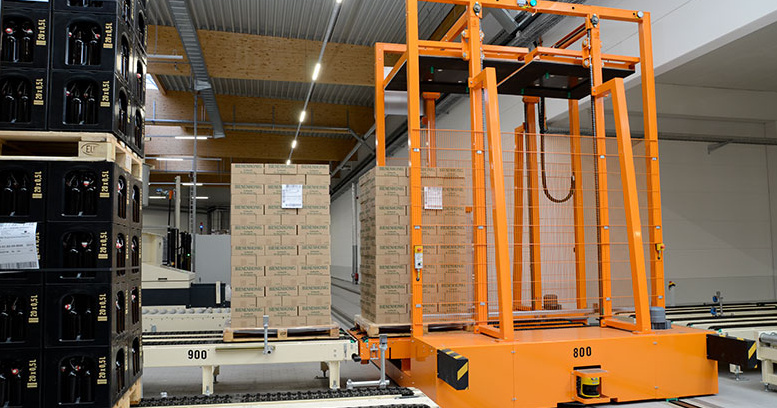 Industrial Pallet conveyor technology for logistics | MSK